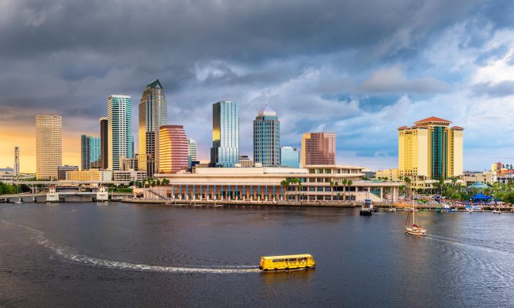 Vacation in Tampa | Discover Airlines